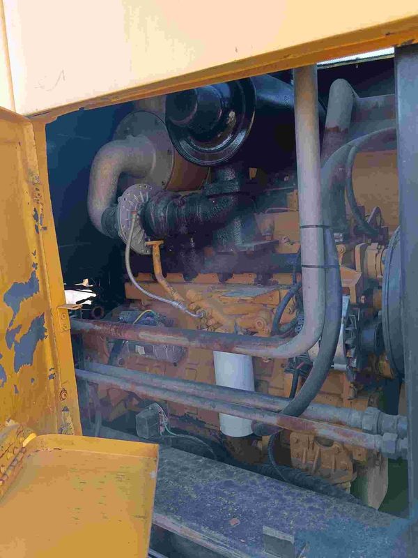 Cummins Engine Enclosed Cabin Grader with Rear Ripper Attachment